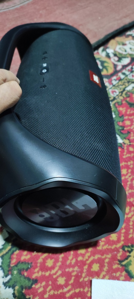 Продам колонку JBL колонку