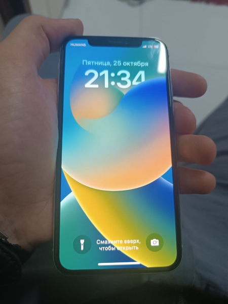 Iphone xs srochna sotiladi