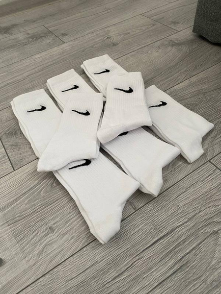 Белые Nike носки