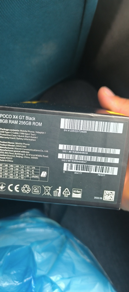 Poco x4GT 144 ekran gezs .xotirasi 8.256 xotira .kamira 64mip