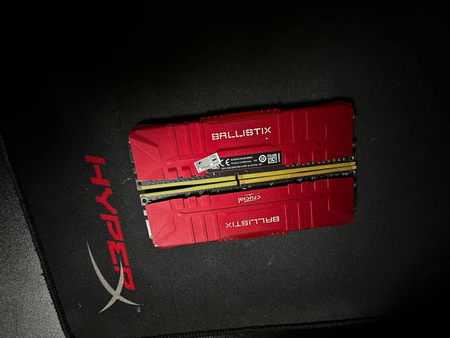 Crucial Ballistix 8x2 3200 mhz DDR4