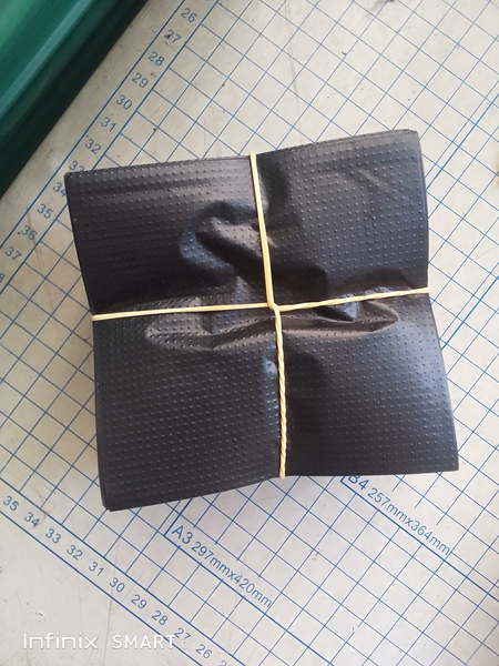 Stakan paketchalar bor