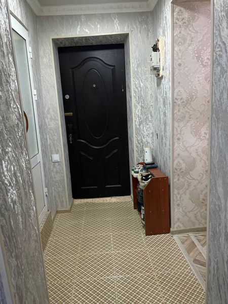 Чирчик Тройский Продается квартира 1/4/4 балкон 1.5х3 Ор-р: Спартивная