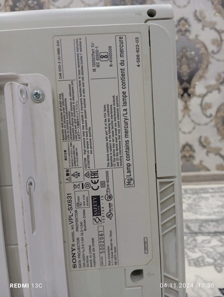 PROYEKTOR sony vpl-SX631