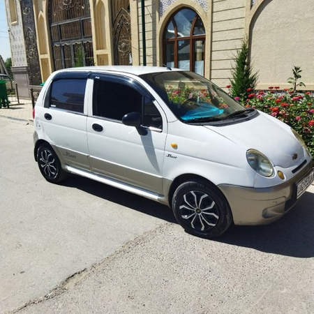 Matez best 2009 prabegi 330000 yurgan faqat naxtga 5000$
