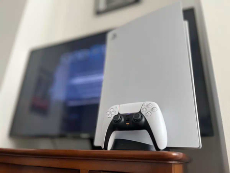ПРОДАМ PlayStation 5 Digital (825GB) / Состояние Идеальное / PS Plus.