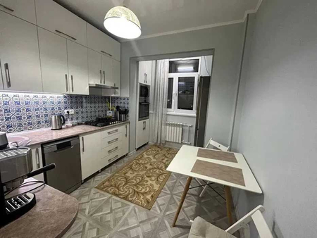 2/2/9 ЧОРСУ. САМАРКАНД ДАРВОЗА. 66 метров.
