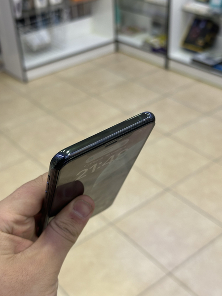 Iphone 11 pro max 255$