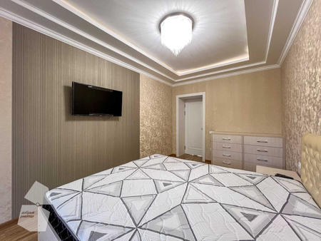 (Добрый) Чимкентская (110 школа, ЦУМ), 60 м², 2/4/4, Уютная