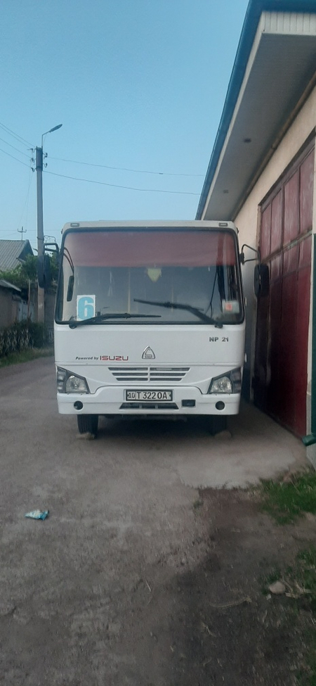 Автобус Исизу мп21 2009-йил люкс. Холати йахши
