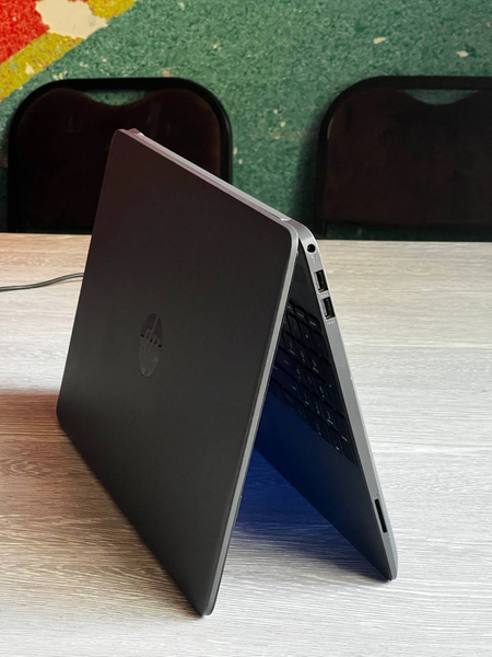 Hp 255 G8 8/256 В хорошем состоянии