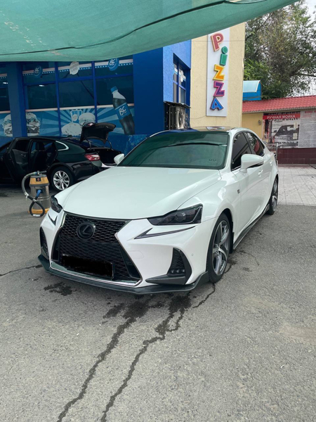 Продам Lexus IS F Sport 2.0 Turbo 2017 года