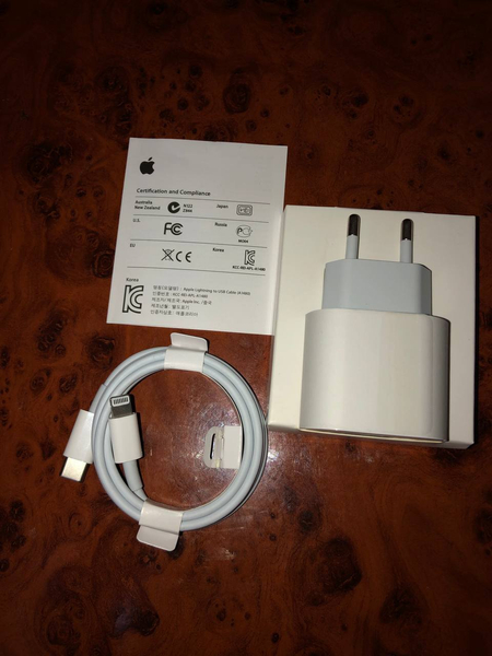 IPhone 8 plus holati ideal\\nHolati ideal aybi yoo umuman\\nXotirasi: 64 g