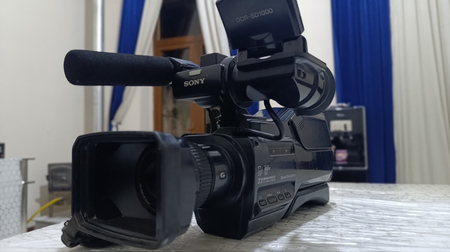 Срочно сотилади SONY 1000