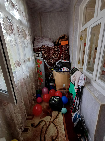 2/4/4 Срочно Продаётся Квартира на Чиланзар 18 ВДОЛЬ ДОРОГИ