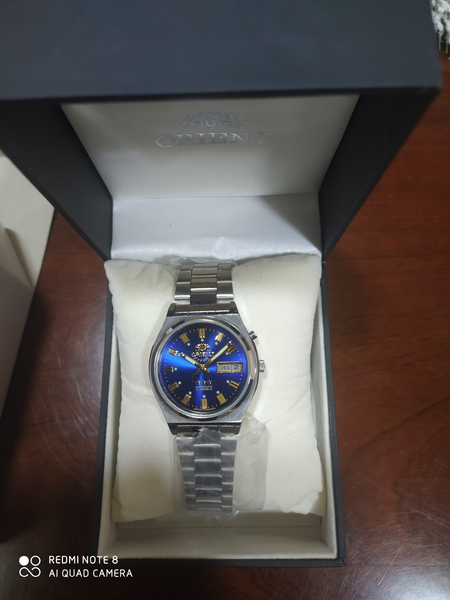 Продам новые часы orient