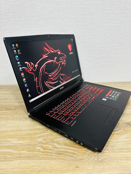 MSI Leopard Core i7-8 Ядерный+GTX1050Ti+Большой 17,3 экран 120Hz