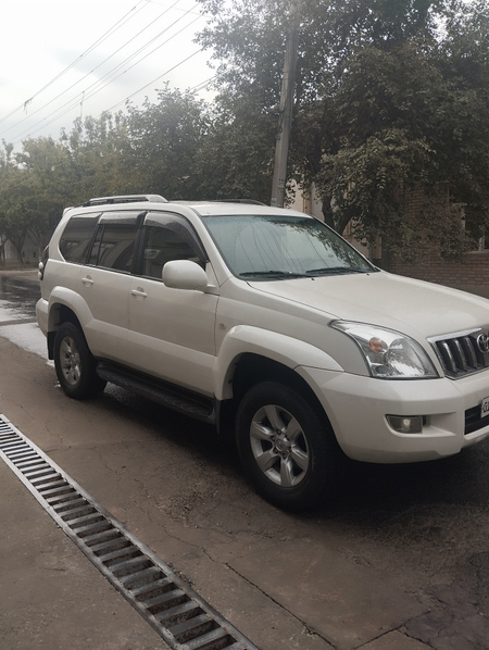 Srochna Toyota Prada 2007 yil 2.7 mator