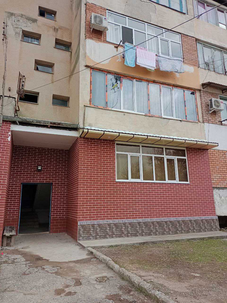 3 xonali kv Tovoqsoy sentrda