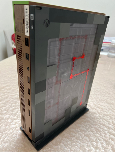 Xbox one s Minecraft edition 1TB