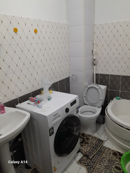 Срочно сотилади квартира