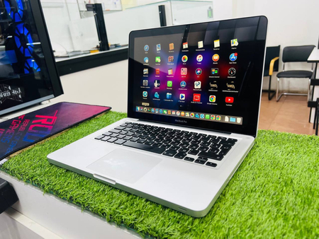 Macbook pro 2011