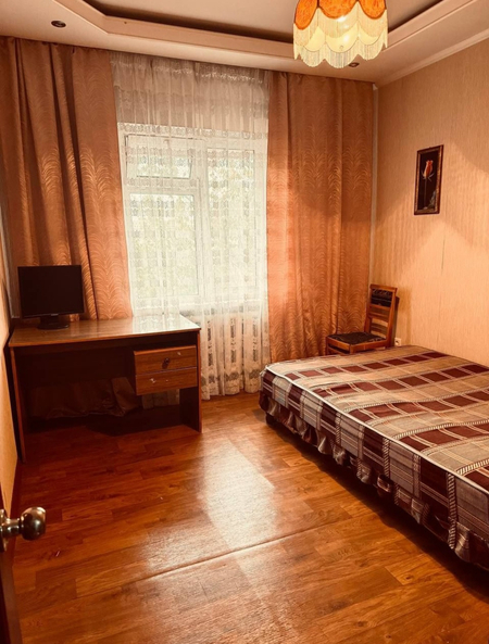 Куйлюк 2/4/4. 60м2. Срочно сотилади