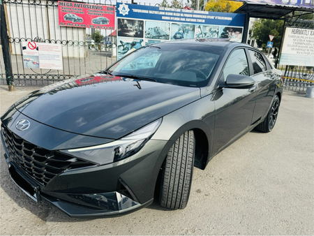 Hyundai elantra 1.6 full с люком 2022