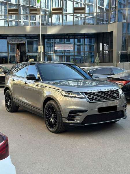 Автомобиль  Land Rover Velar