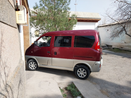 Hayfe sotiladi 2007 yili xolati yaxshi matori karopkasi sdinalari bor