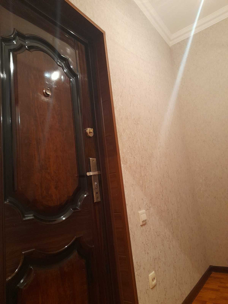 Сотилади 2/5/5 Коратош