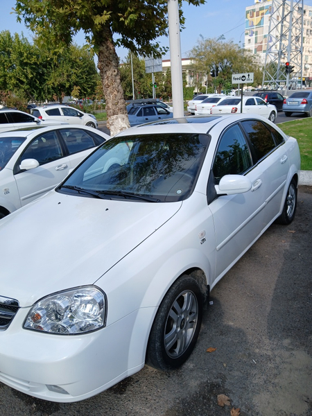 Lacetti 2013 srochna sotiladi