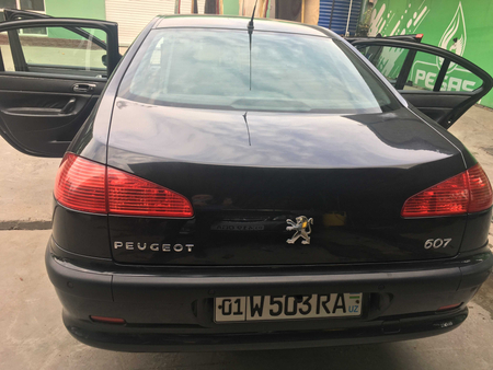 Пежо 607 (Peugeot) 2001 г.2.2обьем.механика