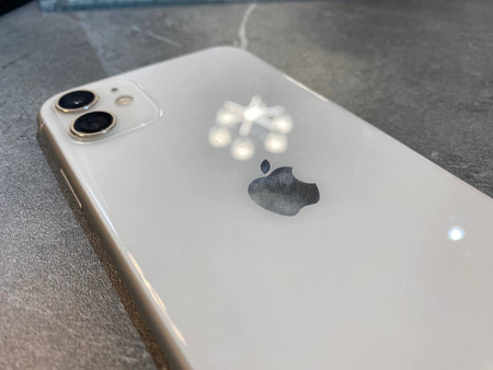 iPhone 11 white (ideal)