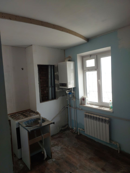 Квартира 3 комнатная 7 этаж с мансардой новая.