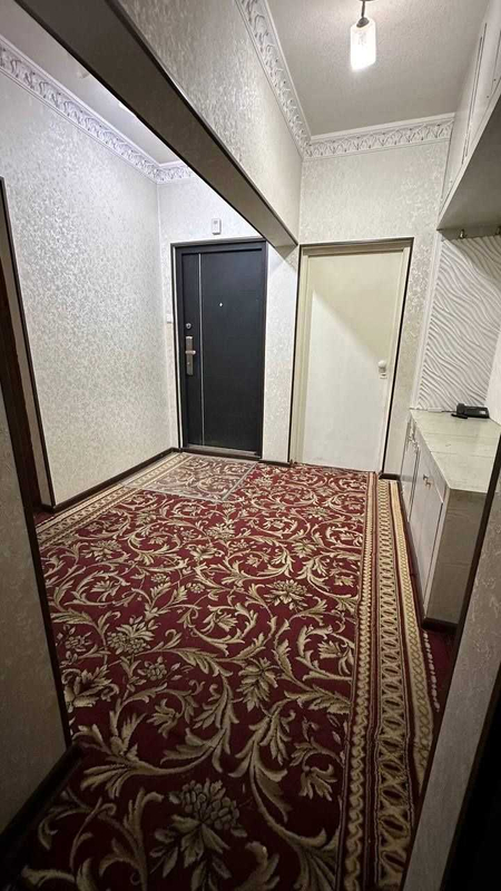 Продаётся 4 ком.кв. в Алмазарском районе за 98000у.е.