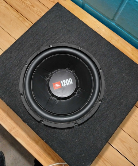 JBL 1200 watts + yashik subwoofer