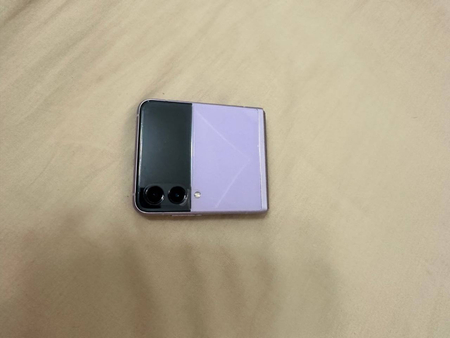 Samsung z flip 3 8/128 sotiladi