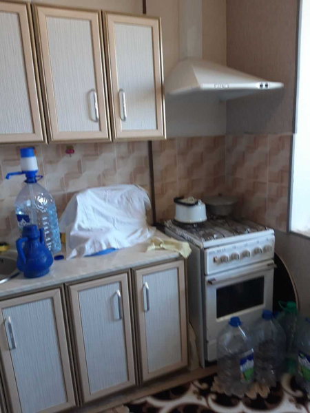 Эйвалек (кон завод) да 2хонали кв сотилади мебеллари бн срочно