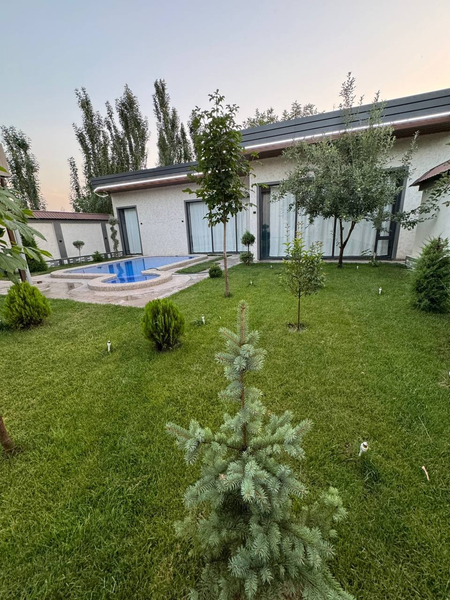 Super skidka oqtoshda oilaviy dacha