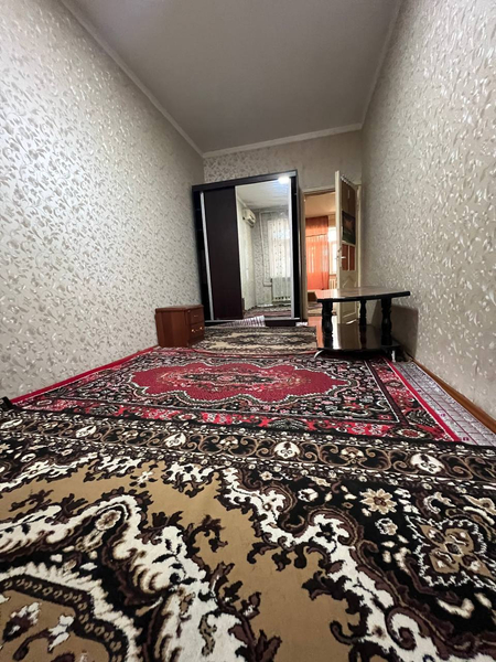 Продаётся квартира Чиланзар Ц квартал 2/1/4