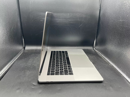 Macbook pro 15.4 Inch Core i7