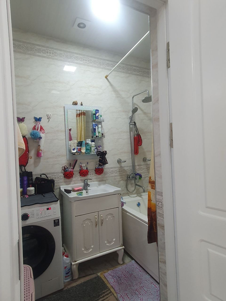 Продаётся 3 комнатная квартира в новостройке.