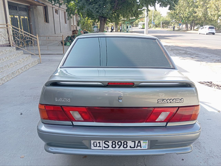 Lada 2115 sotiladi