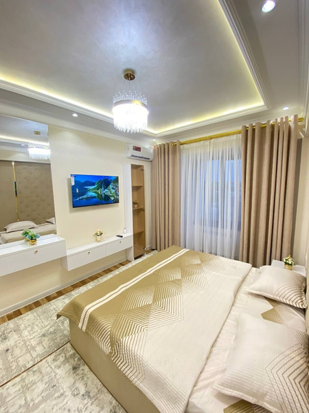 Kottej Ibn-Sino 4-xona evro luxe Ipakchilik maxalla 2-3 etaj duplex. I