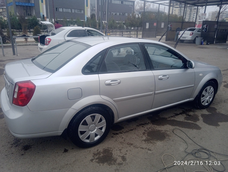 Lasetti 1.8 3 pozitsa