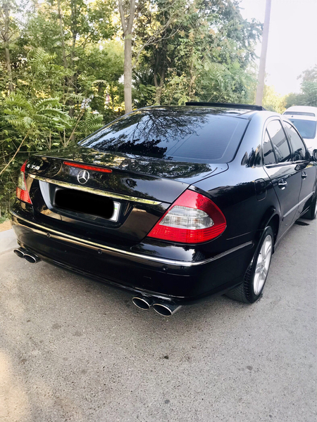 Продам Mercedes 211