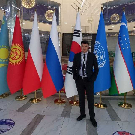 Байроклар ишлаб чиқарамиз буюртма бўйича етказиб бериш хизмати бепул