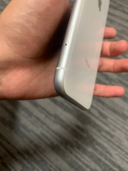 Iphone Xr yomks 96%