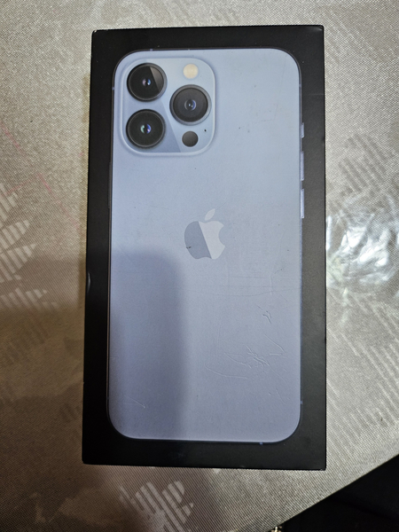 Продаётся айфон 13 pro 256 GB blue